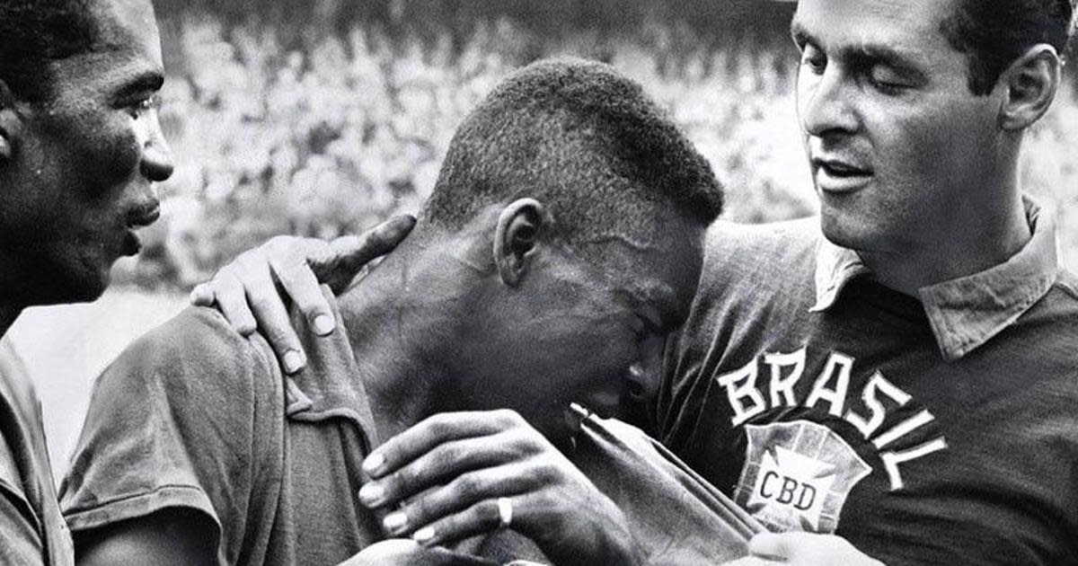 Pelé: The Football Legend Who Redefined the Beautiful Game - HubPages
