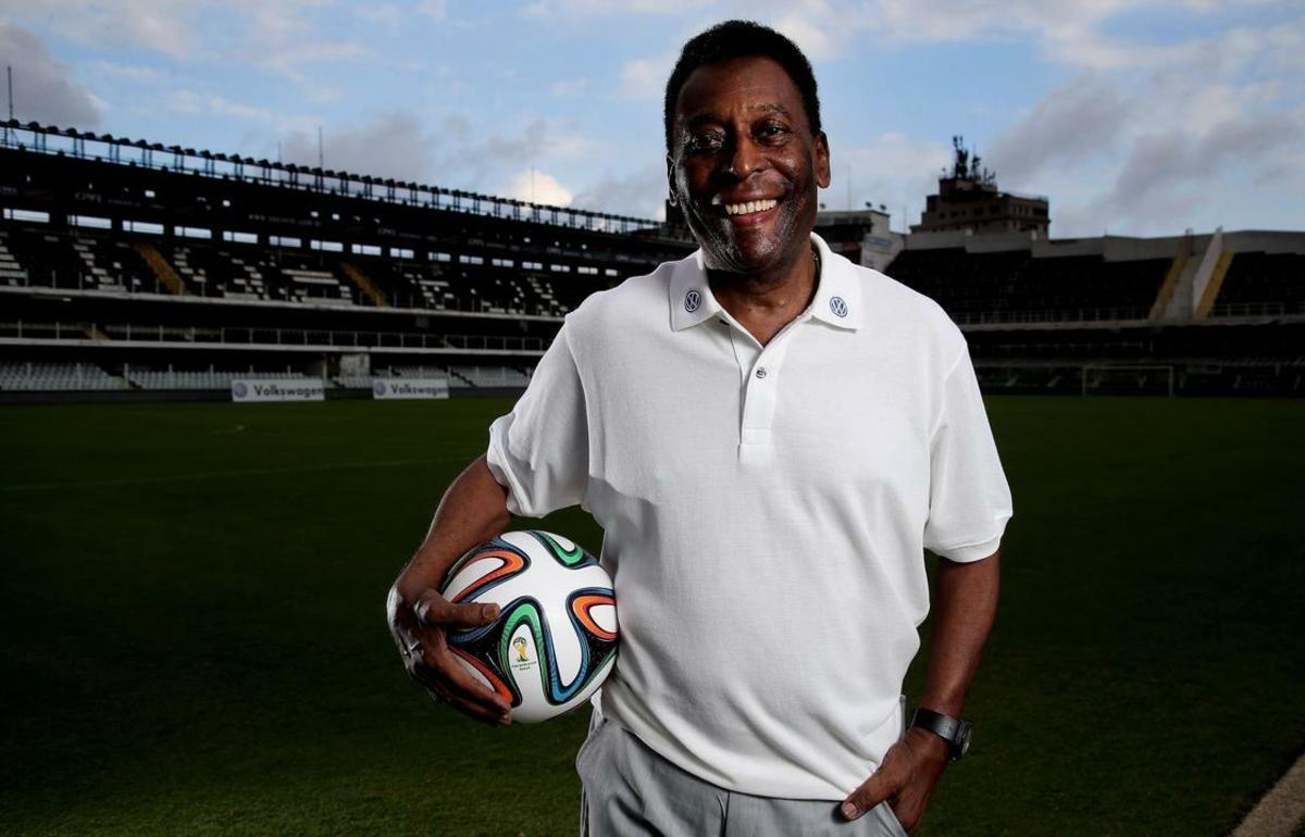 Pelé: The Football Legend Who Redefined the Beautiful Game - HubPages