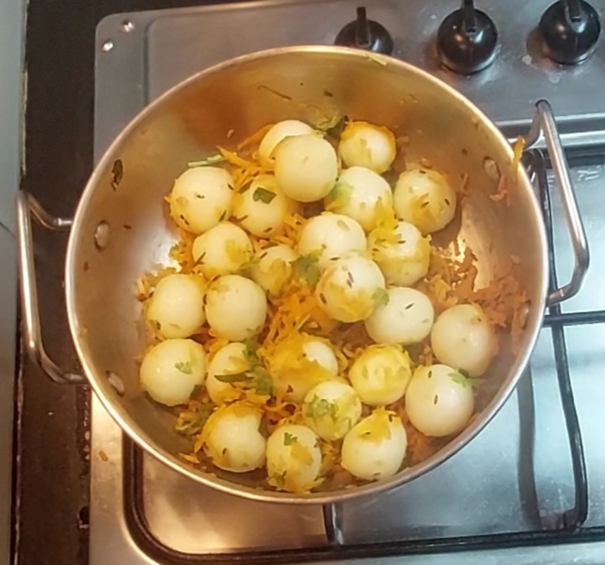 Soft Goli Idlis - Curry Leaves Chutney Combo - HubPages