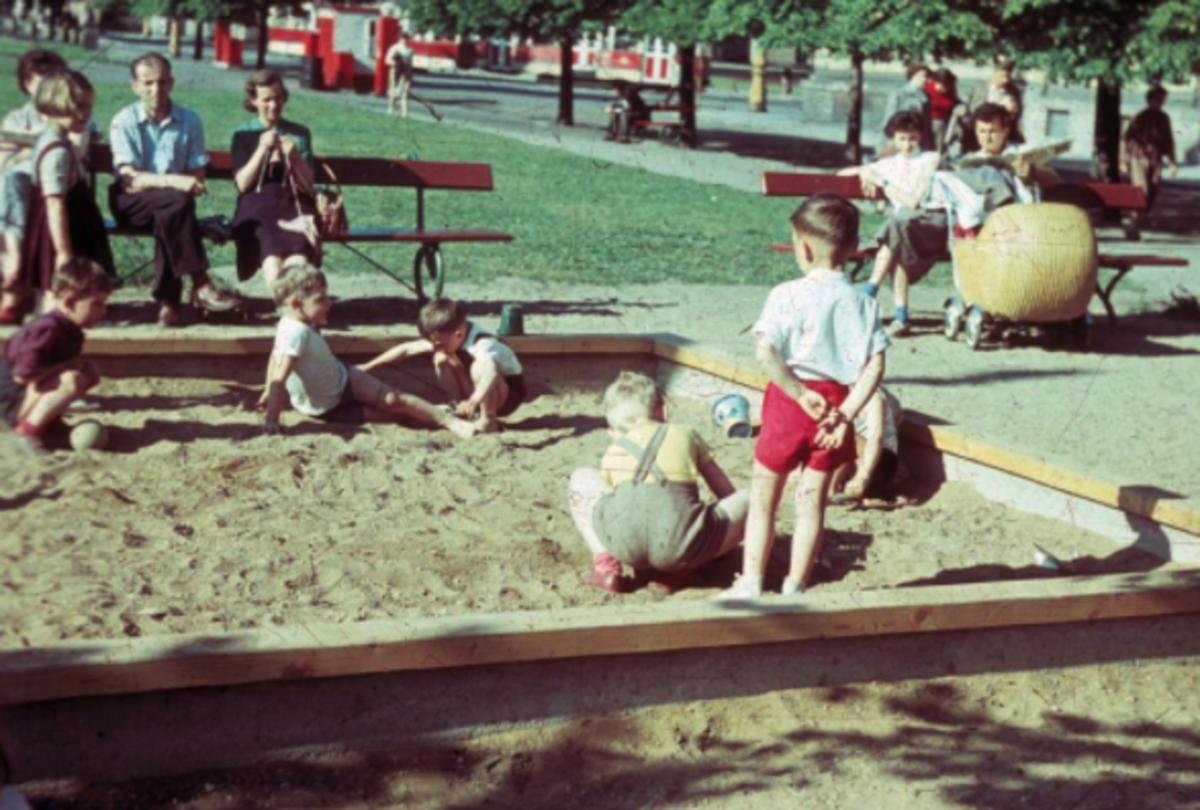 See How the Stroller Has Changed in 100 Years! - HubPages