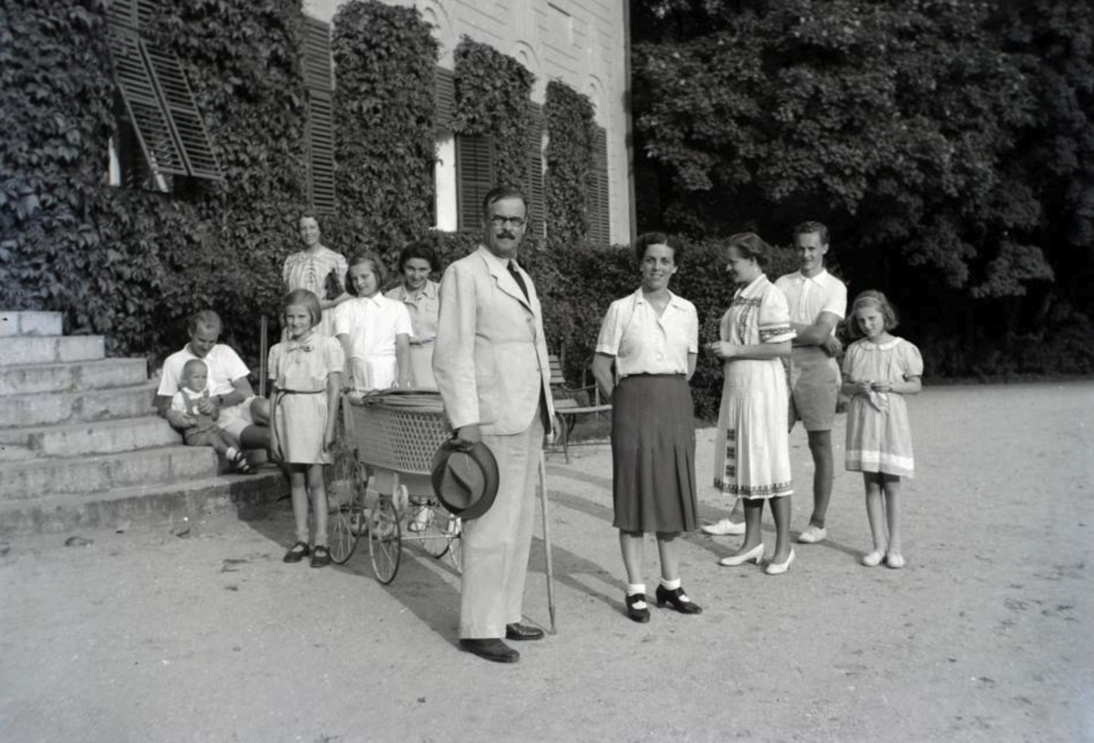 See How the Stroller Has Changed in 100 Years! - HubPages