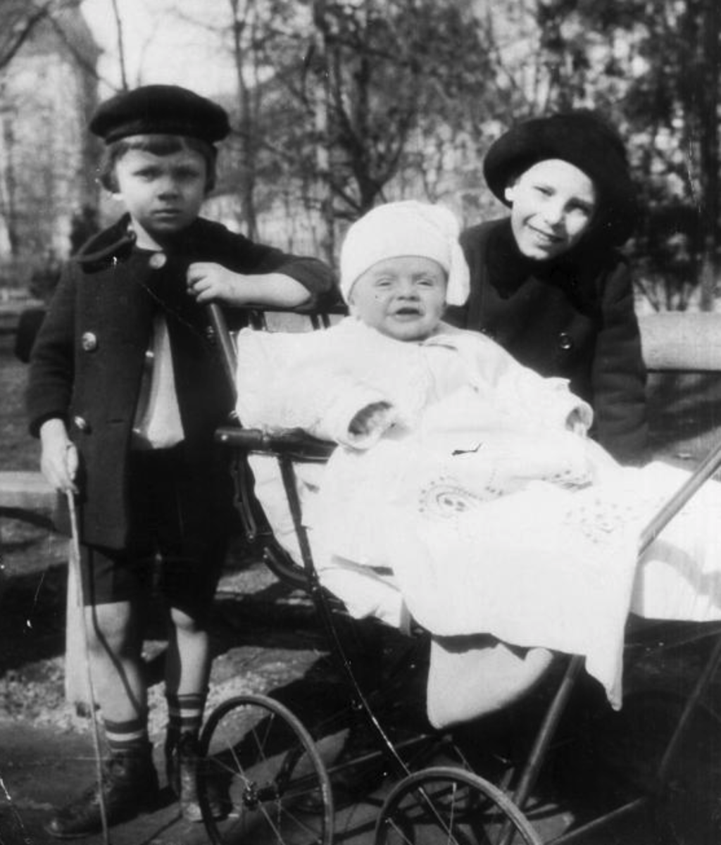 See How the Stroller Has Changed in 100 Years! - HubPages