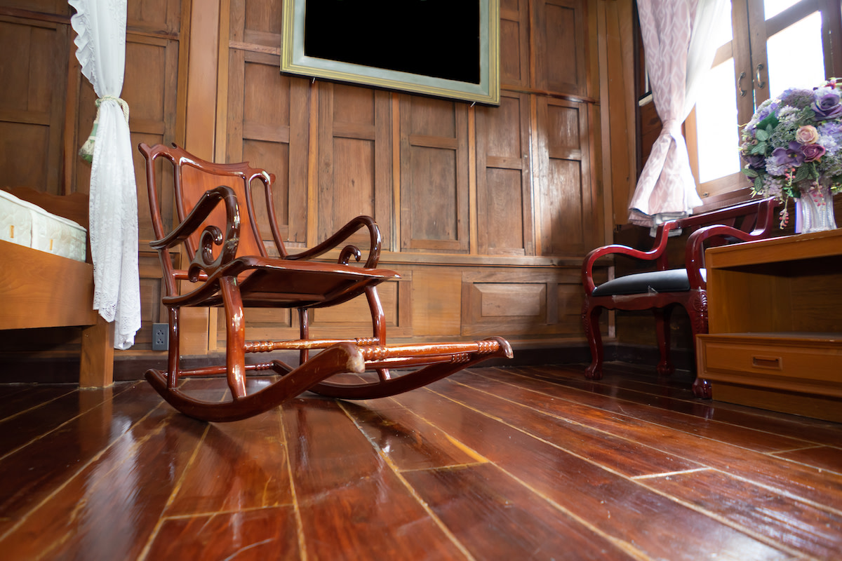 Couple Freaks Out When Rocking Chair Starts Mysteriously Moving - HubPages