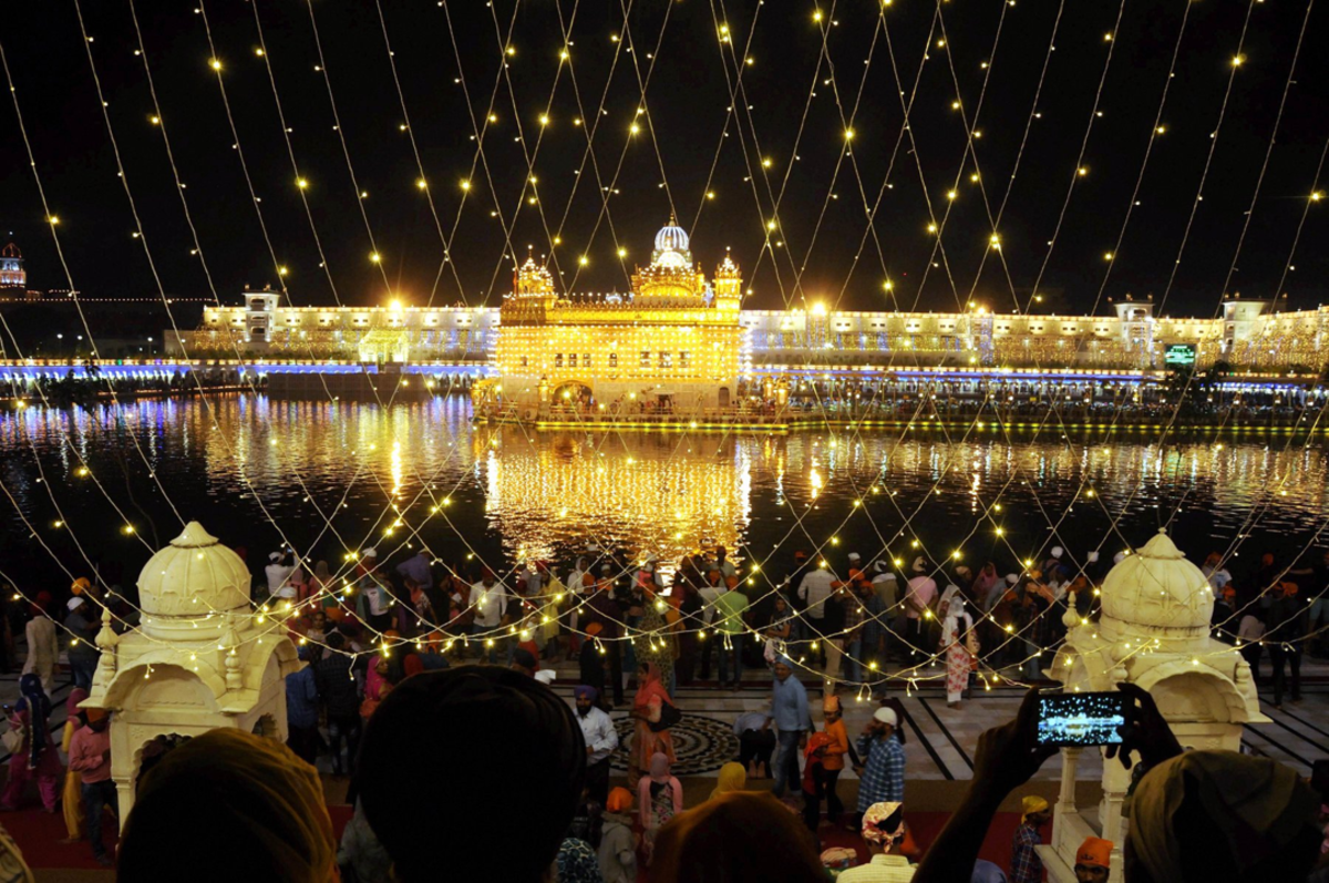 Significance of Diwali in Hindu, Sikh, Jain and Buddhist Religions - HubPages