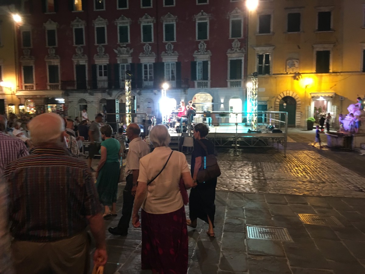 Dickens and the Marble-Ous Carrara - HubPages