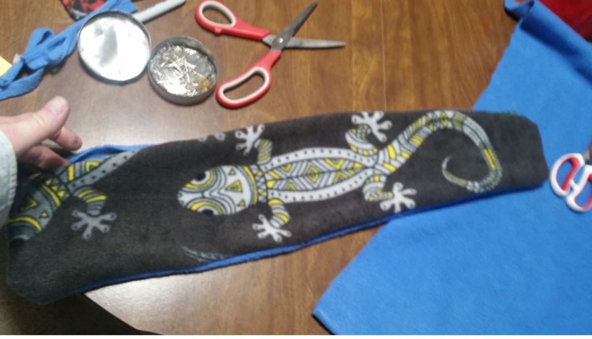 DIY Head Wrap Made With Fun Fleece and Velcro - HubPages