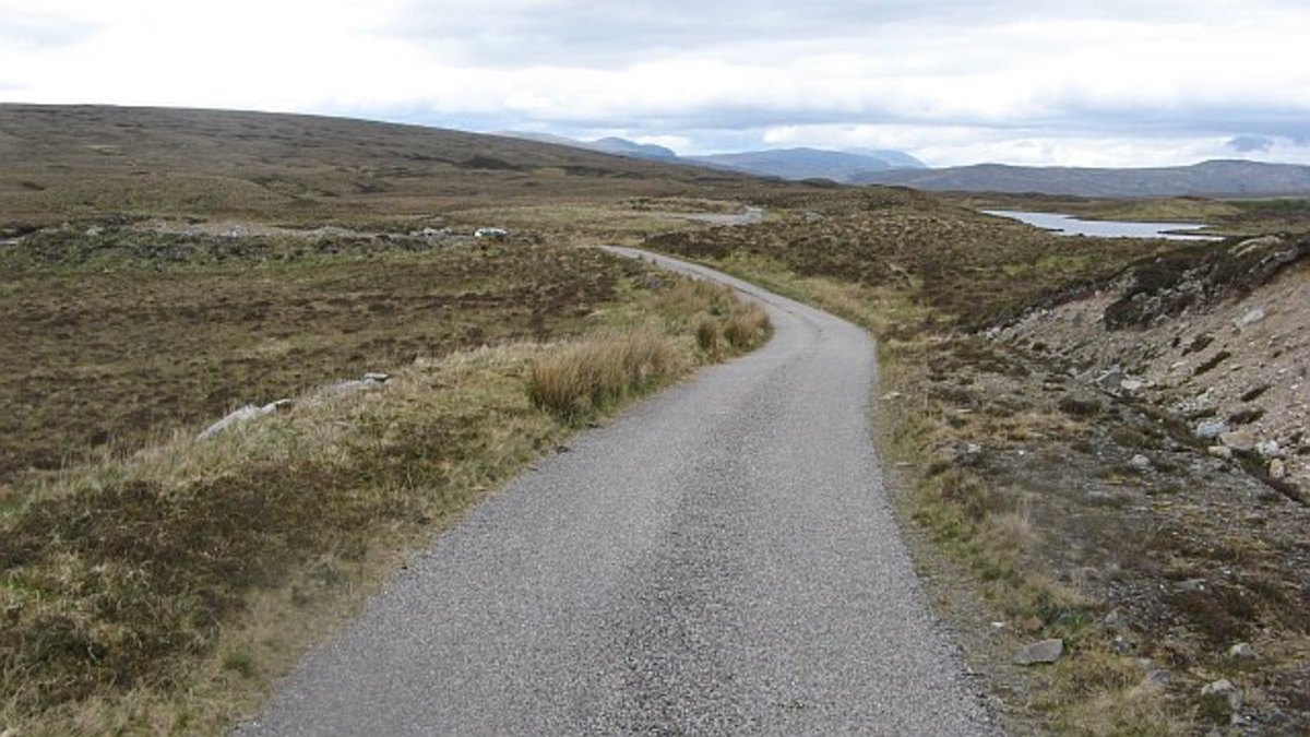 Treading the Off-Beaten Path: A Poem - HubPages