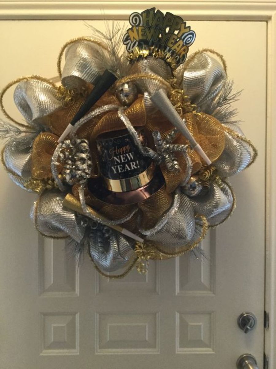 50+ Amazing DIY New Years Eve Wreath Ideas for 2024 - HubPages