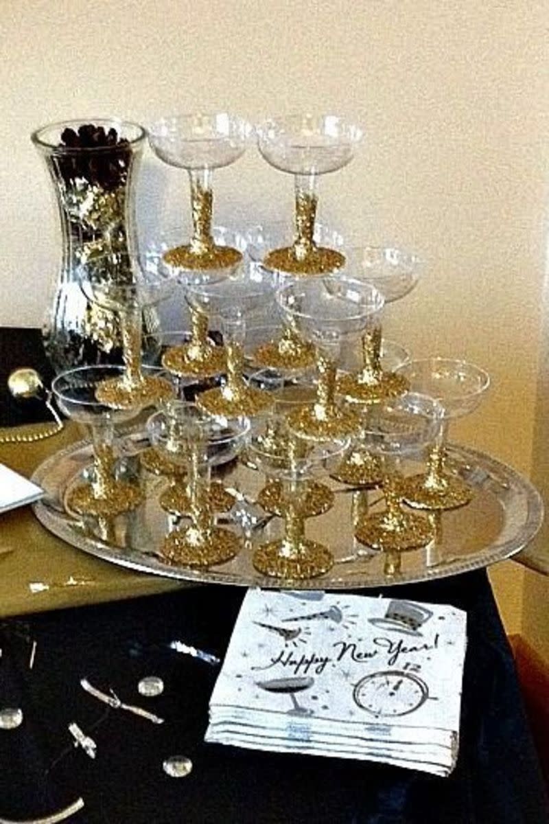50+ Cheap and Easy New Years Eve Centerpiece Ideas To Make - HubPages