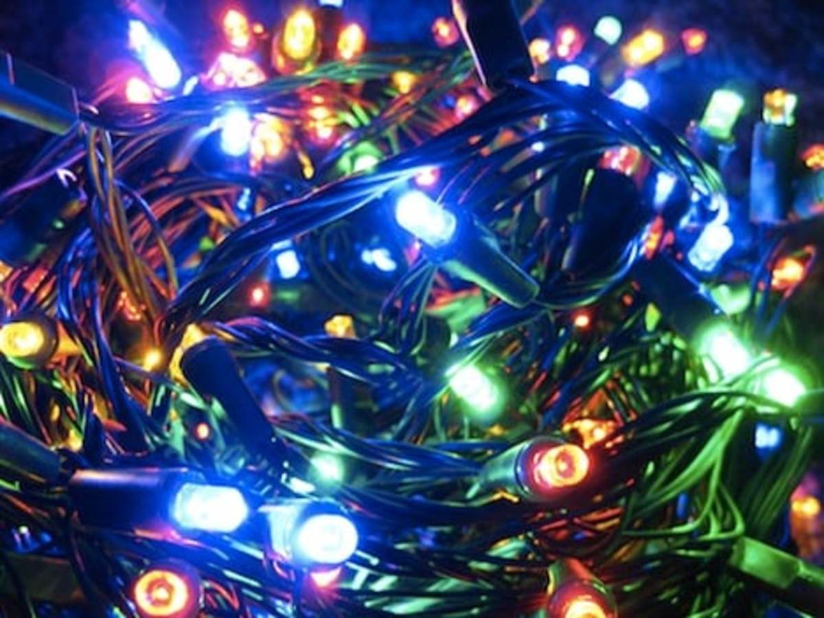 Led Holiday Lights: Decorate Green - HubPages