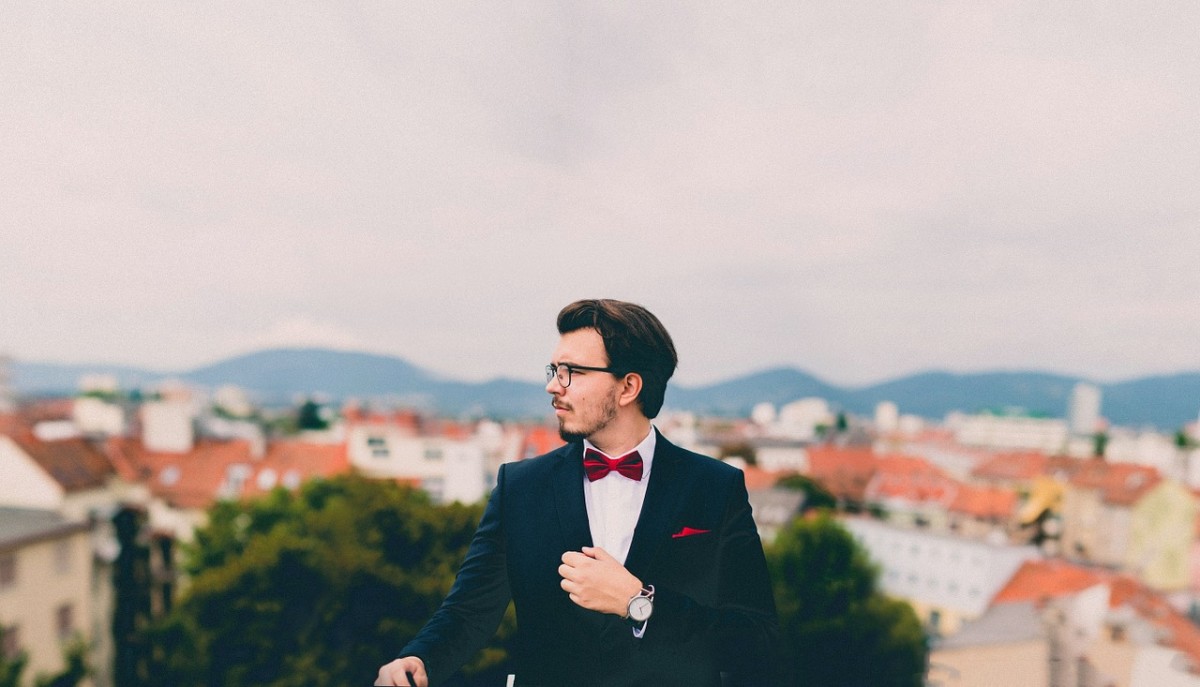Modern Problems: Societal Standards From a Male Perspective - HubPages