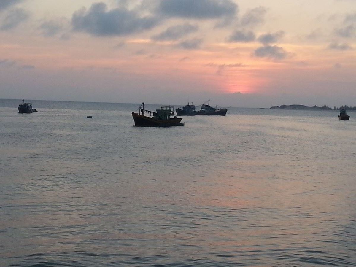 Sunset on Ke Ga Lighthouse - HubPages