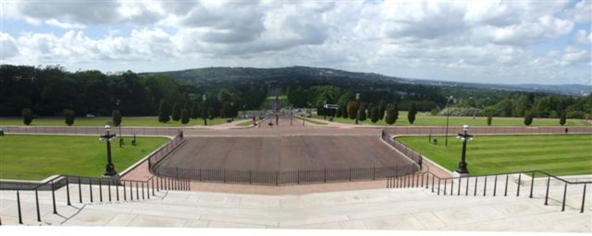 Visiting the Stormont Estate, Belfast, Northern Ireland: The Extensive ...