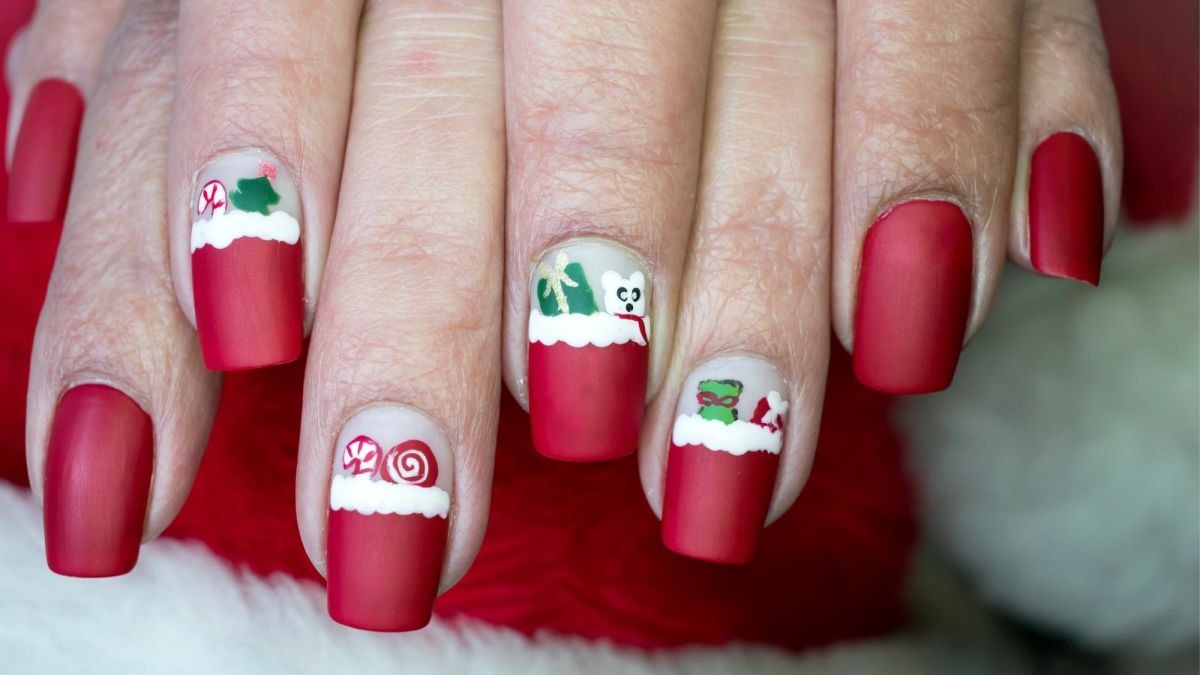 50+ Trendy Christmas Nail Ideas for the Holiday Season - HubPages