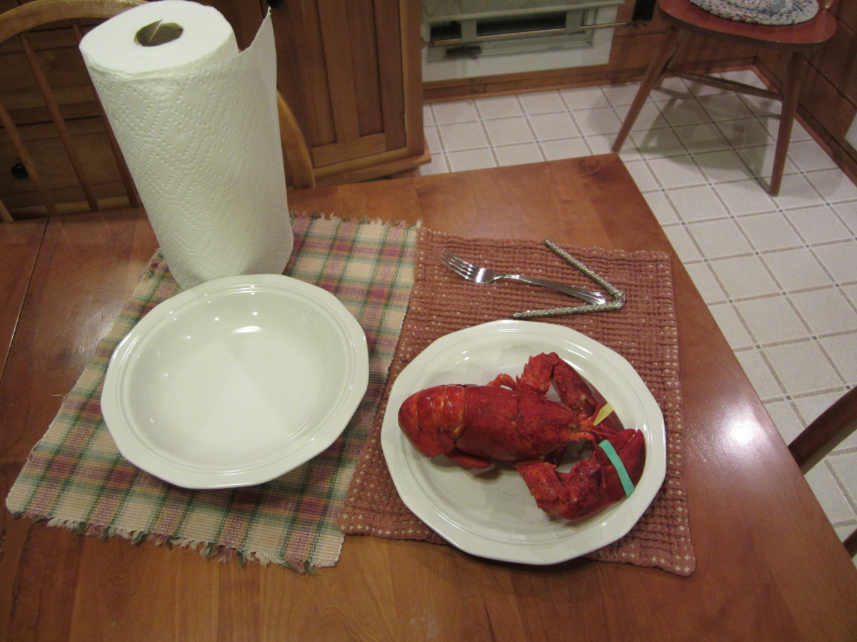 How to Shell a Whole Maine Lobster - HubPages