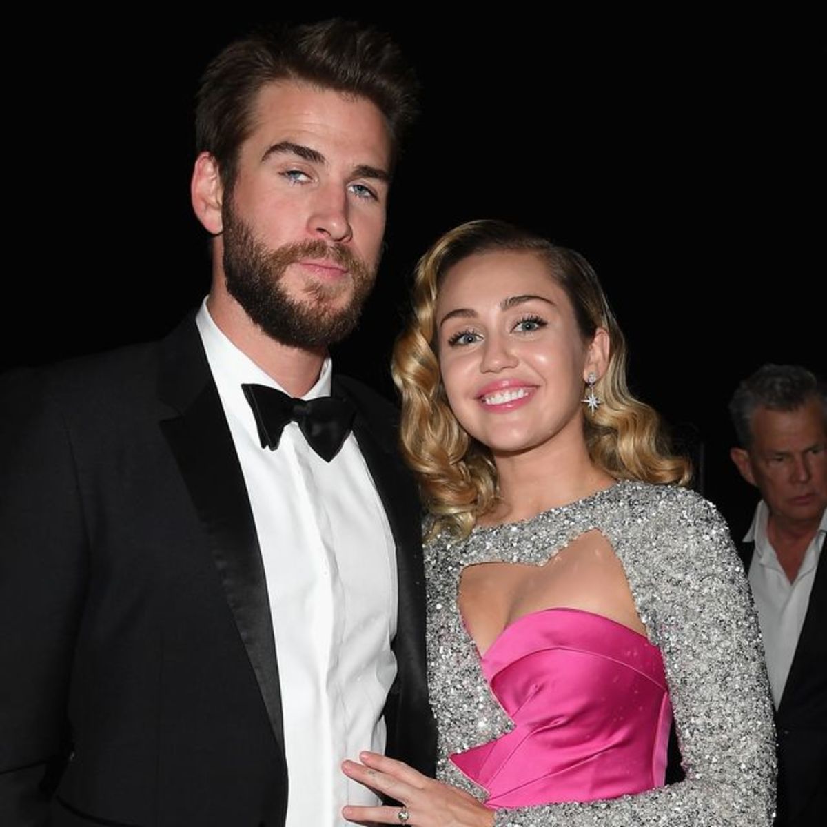 Celebrity Couples & Breakups: A Rollercoaster of Love and Heartbreak ...
