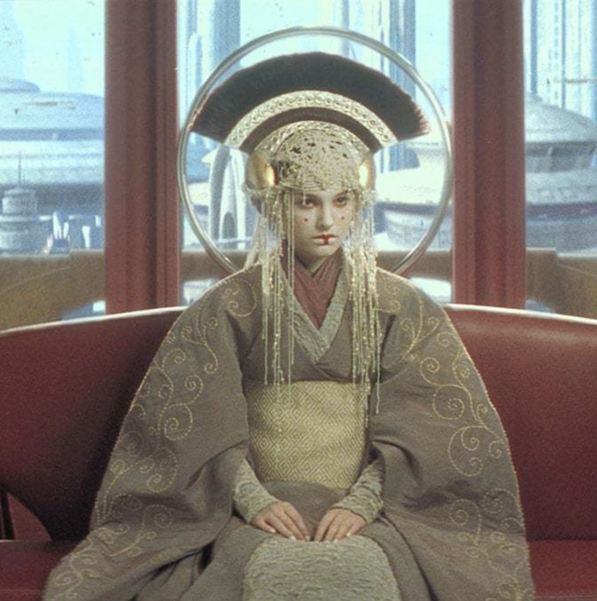 Ranking Queen Amidala’s Costumes From "Star Wars Episode I: The Phantom ...