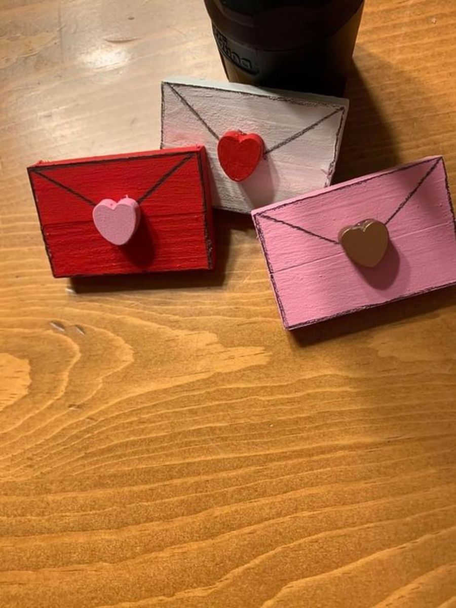 100+ Super Romantic Valentines Decorations on a Budget - HubPages
