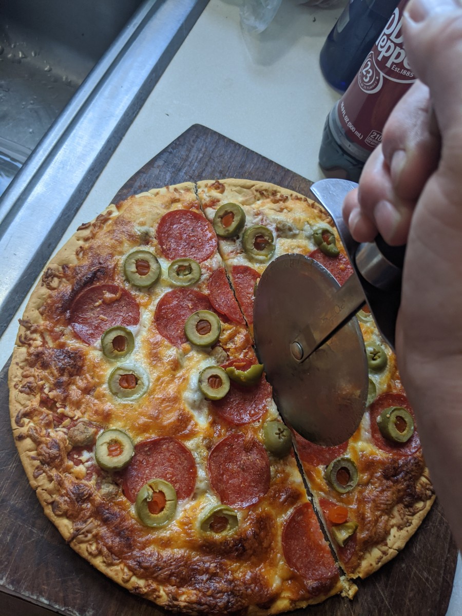 Fractions - Using a Pizza to Illustrate Fractions - HubPages