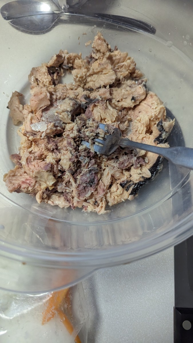 Pan Frying a Hand Mixed Salmon Patty - HubPages