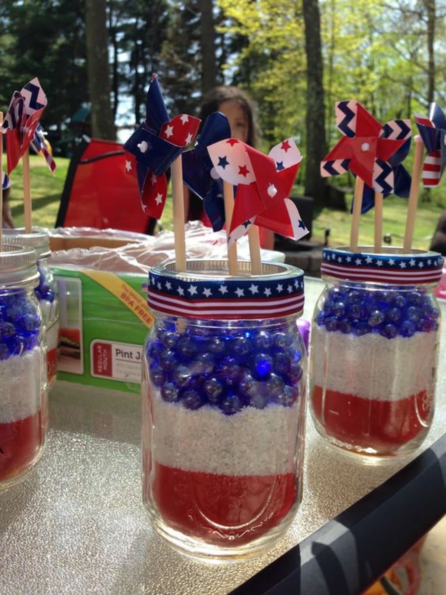 40+ Stunning Patriotic Centerpieces to DIY for the 4th of July - HubPages