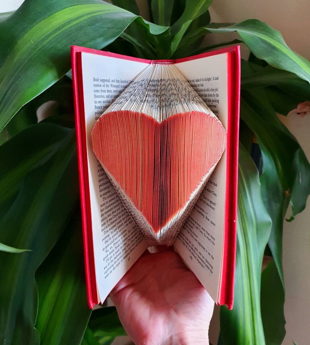Book Page Fold Art - HubPages