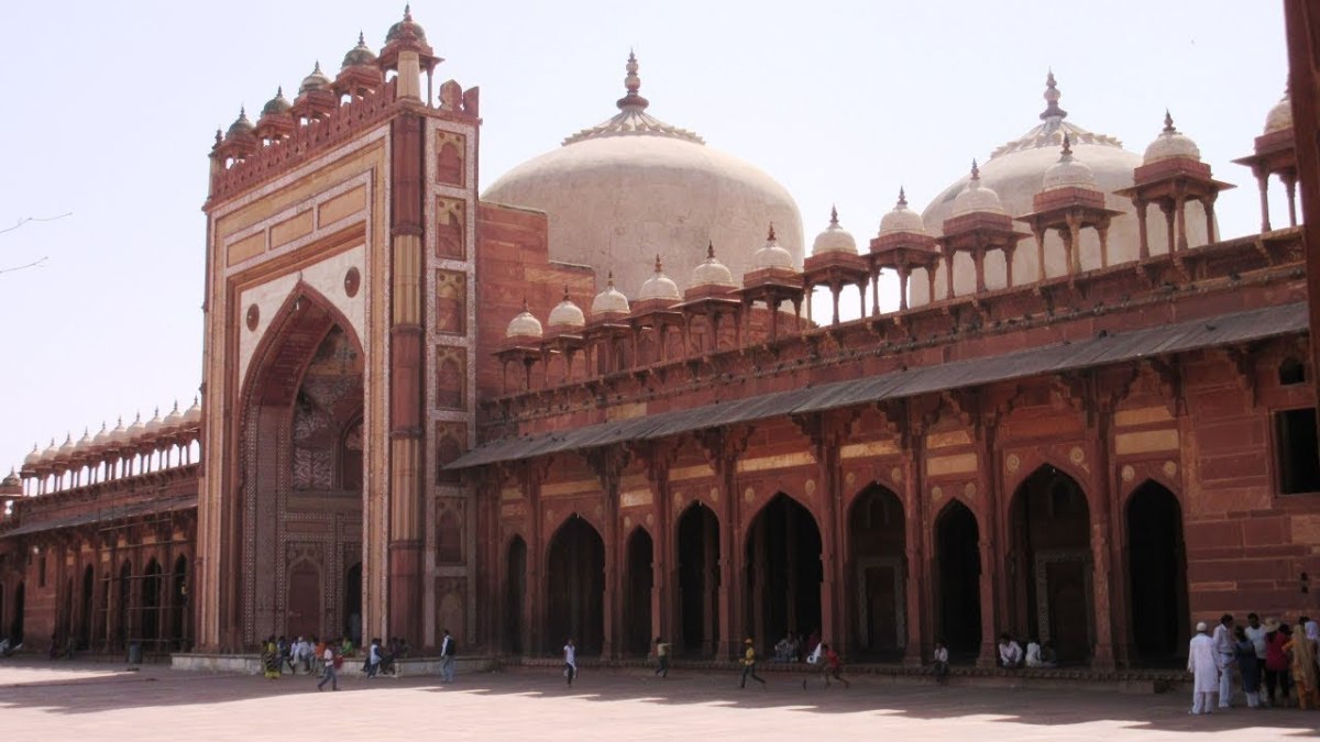 Visiting: Fatehpur Sikri Palace of the Mughal Emperor Jalaluddin Akbar ...