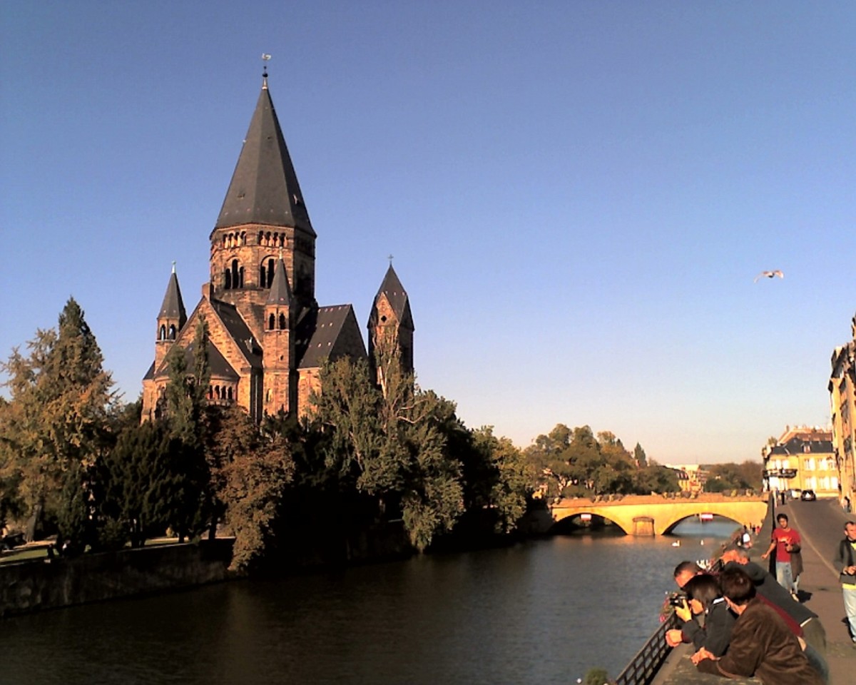 Visiting Metz, France: A Tale of Two Distinct Types of Church ...