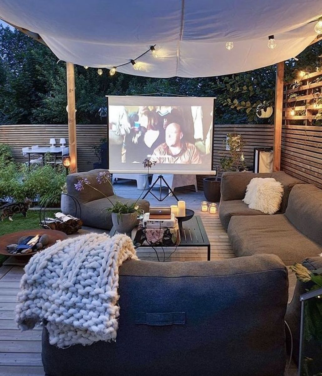 Movie Night Table Display Outdoor Movie Night With 20ft X 12ft