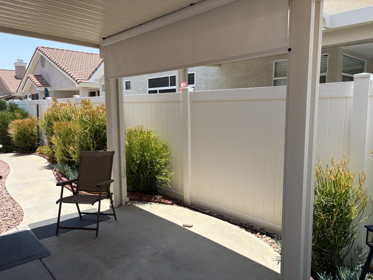 The SmartWings Motorized Outdoor Shade Makes Light Work of the Sun ...