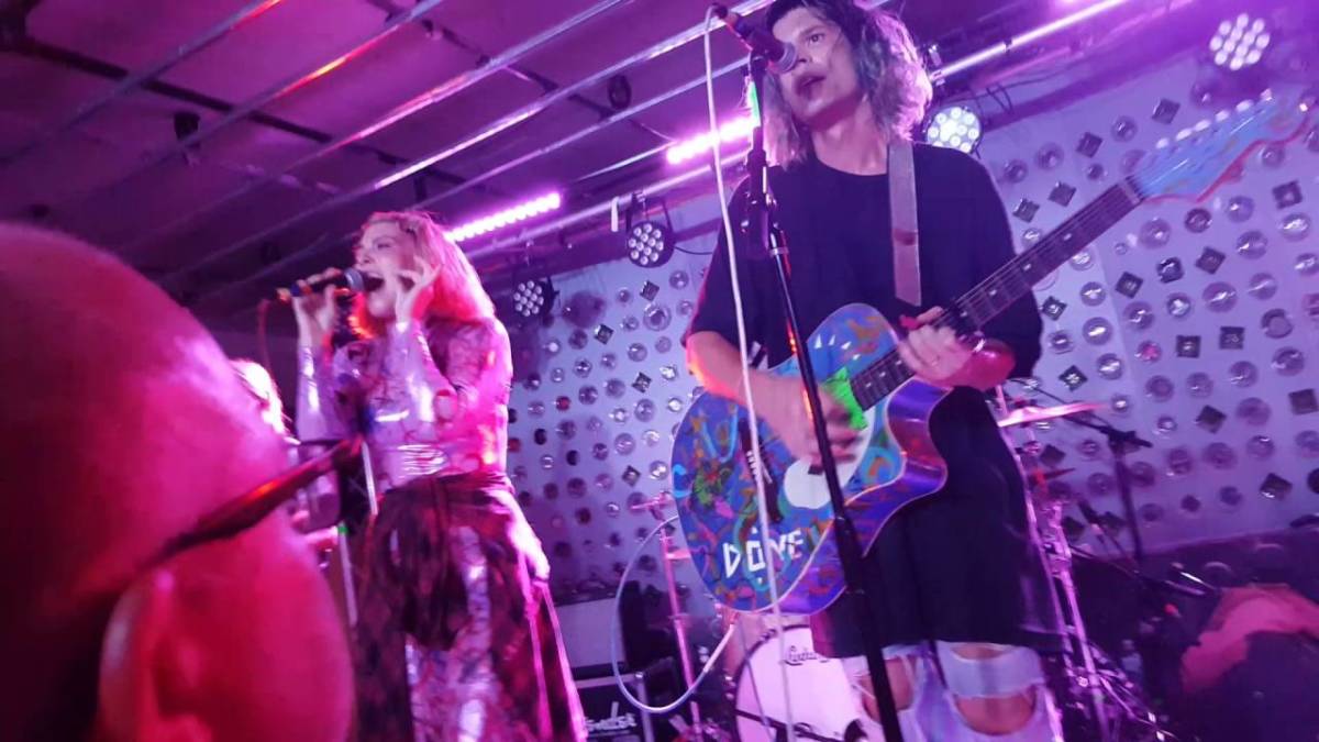 50 Best Indie Pop Songs for IG Reels & Stories - HubPages