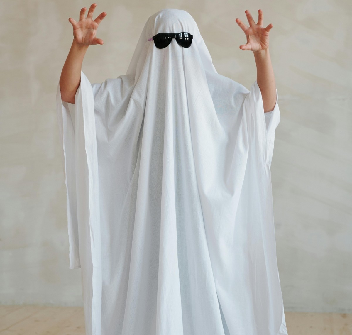 How to Throw an Epic Paranormal Party - HubPages