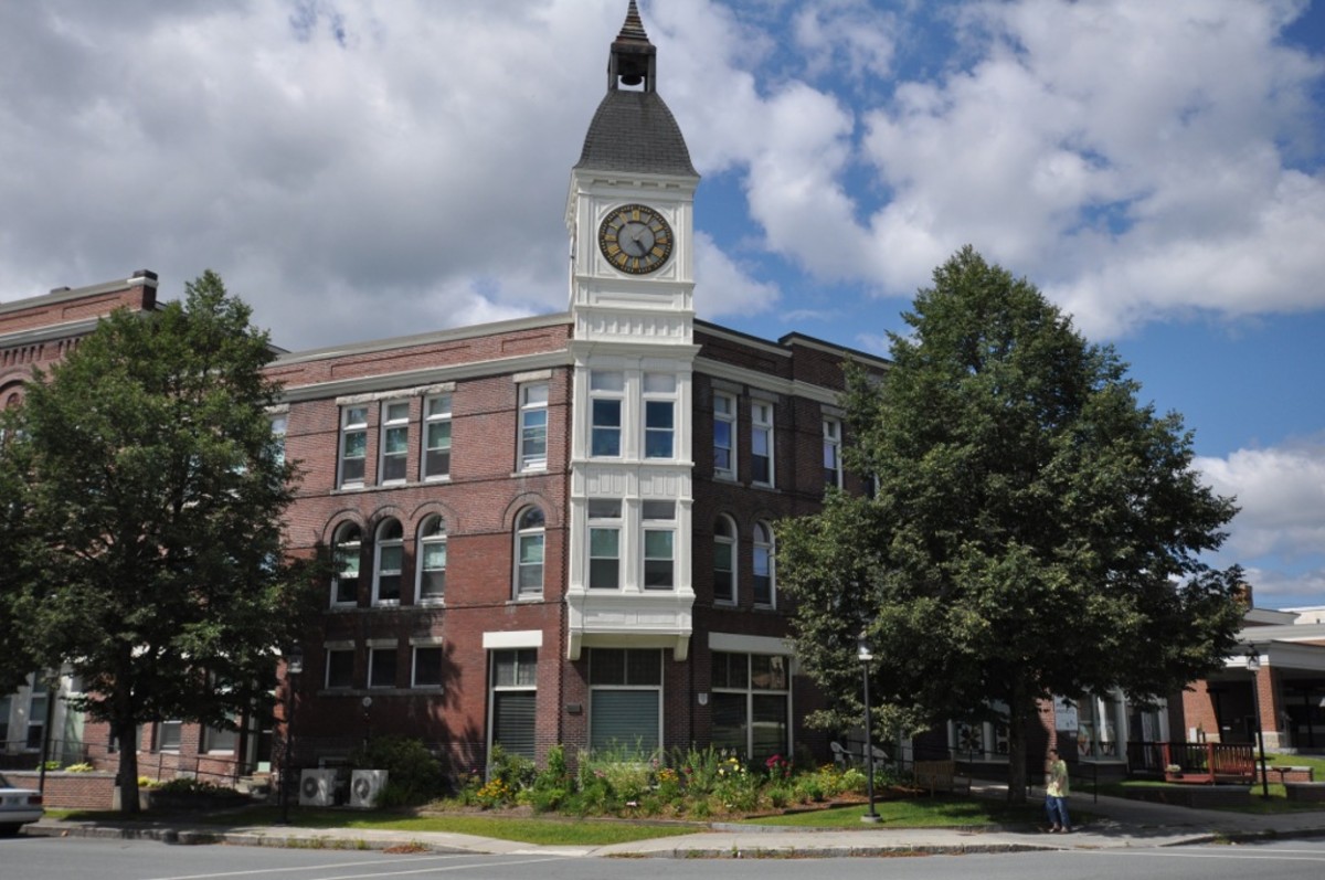 Visiting the Opera Building, Woodsville, New Hampshire: A Romanesque ...