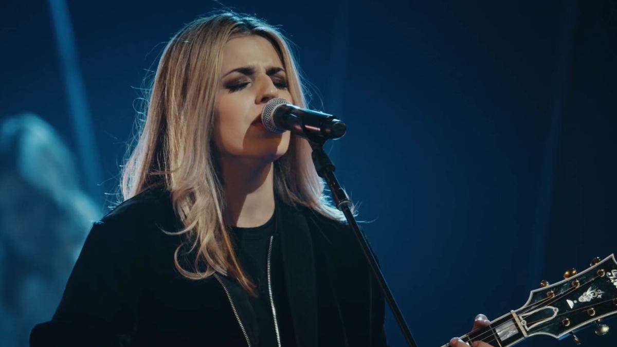 50 Best Worship Songs About Finding Jesus - HubPages