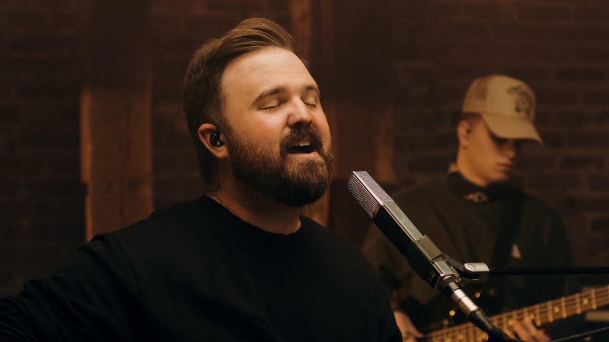 50 Best Worship Songs About Unshakable Faith - HubPages