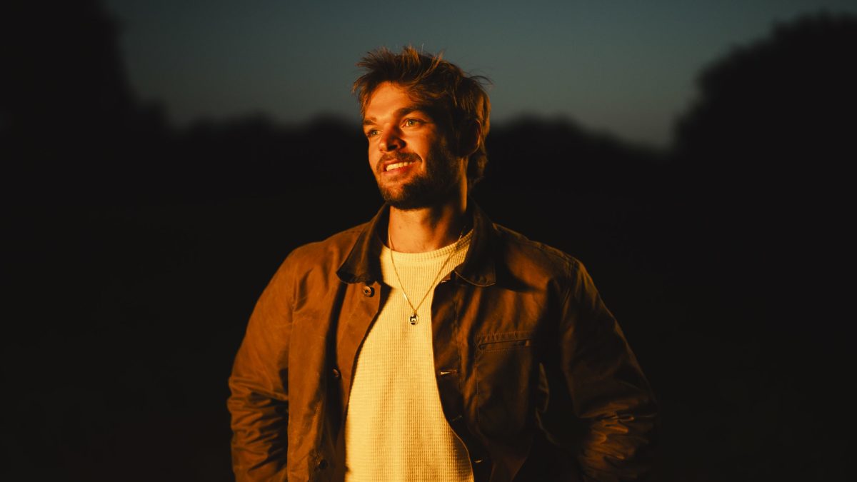 50 Best Country Songs About Clouds - HubPages