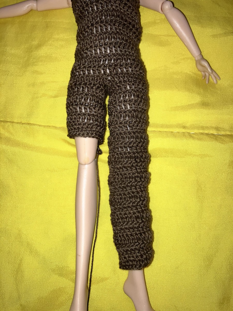 Crochet Disney Descendants doll jumpsuit pattern - HubPages