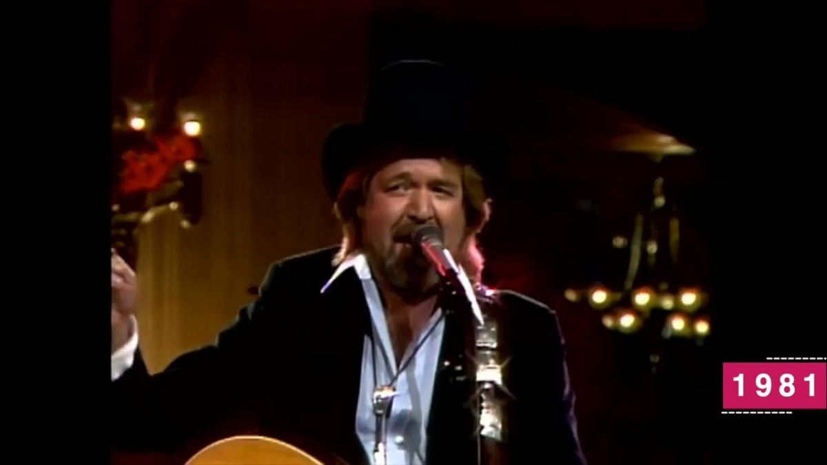 50 Best Country Songs About Saturday Night - HubPages
