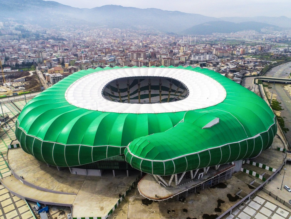 Beautiful Stages of the Beautiful Game: 10 Picturesque Stadiums in ...