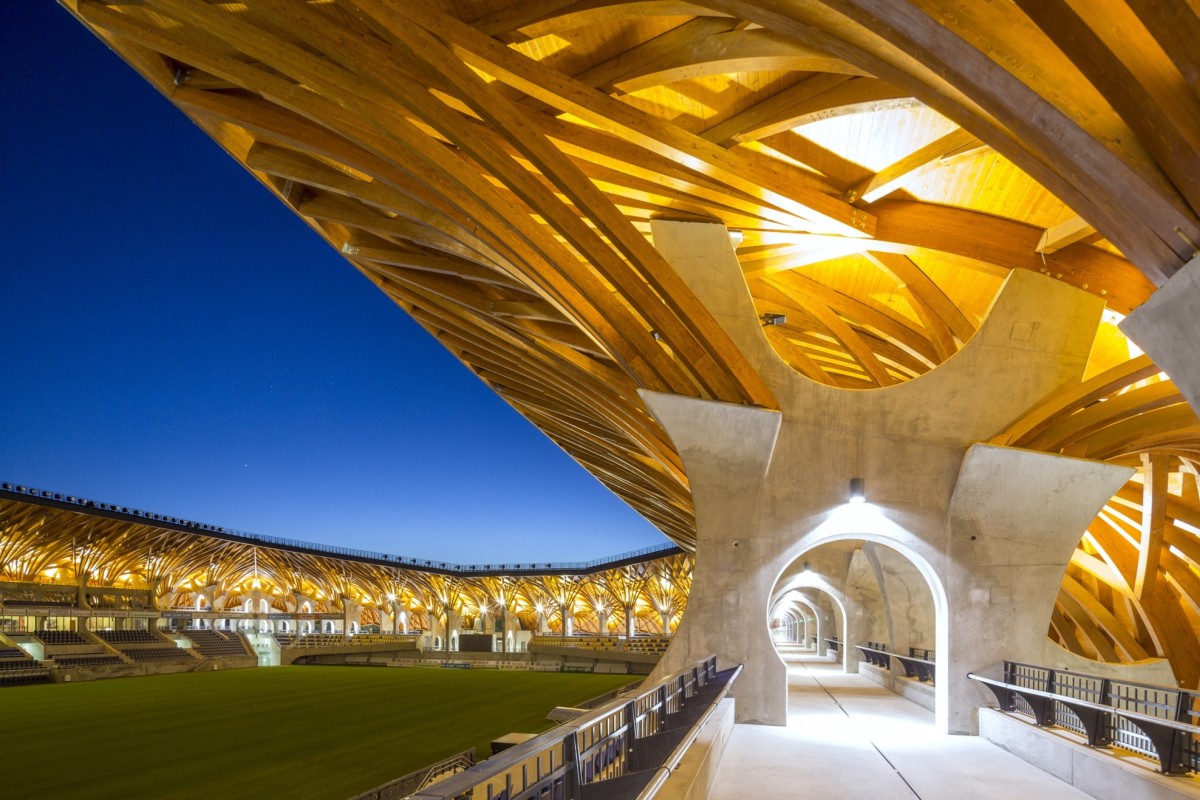 Beautiful Stages of the Beautiful Game: 10 Picturesque Stadiums in ...