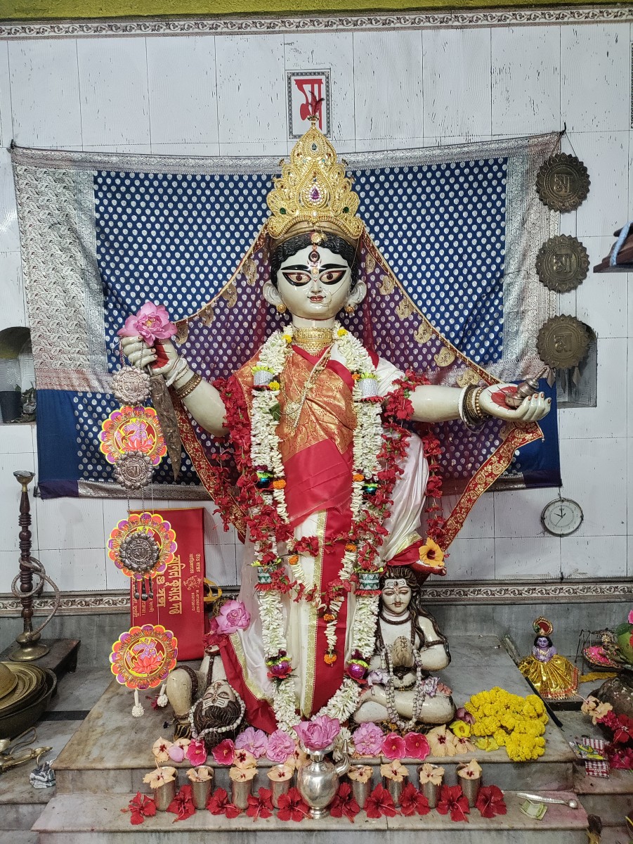 Goddess Kali in the decorations of temples of West Bengal - HubPages