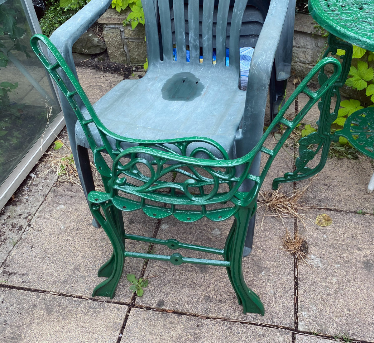 Renovating a Cast Iron Garden Bench - HubPages