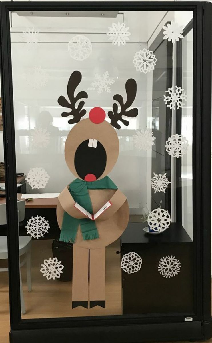 30+ Genius Christmas Decorations for Classroom + Office - HubPages