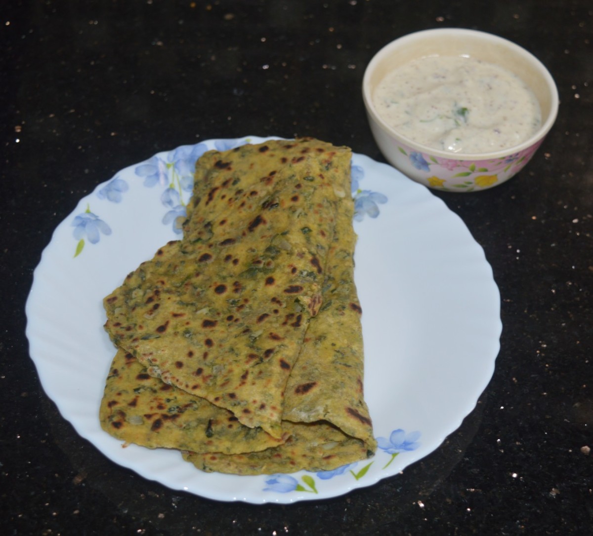 Recipe for Moringa (Drumstick) Leaf Paratha With Curd Dip - Delishably