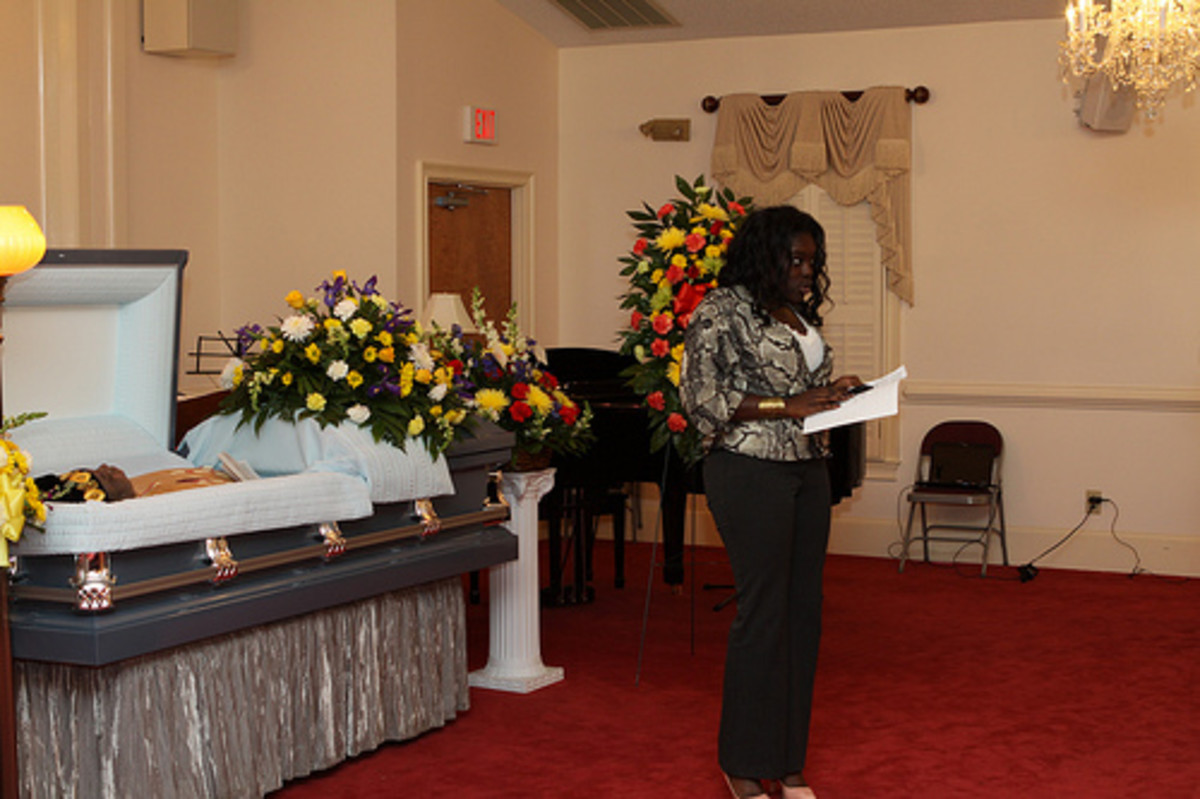 Exactly How Young Is Too Young to Attend a Funeral of Someone, Relative ...