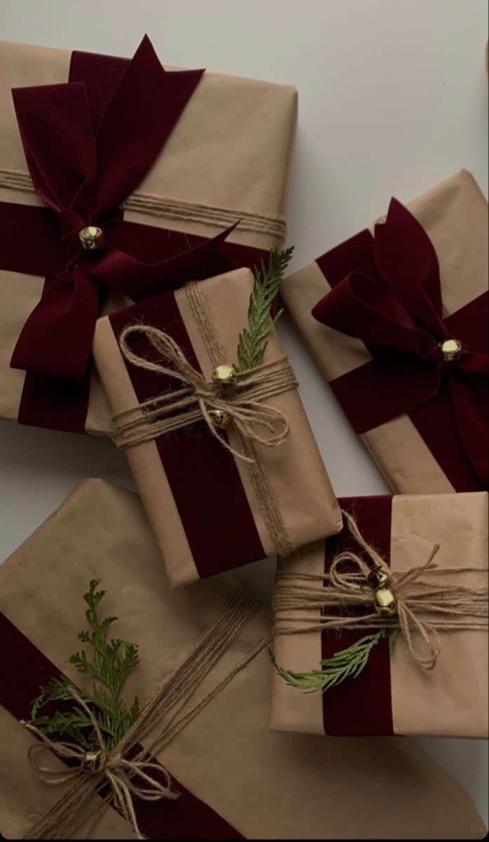 35+ Creative Christmas Gift Wrapping Ideas for Friends & Family - HubPages