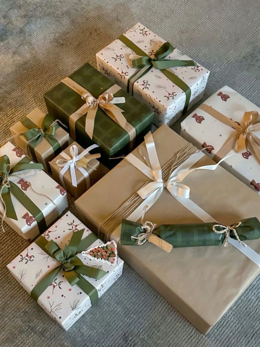 35+ Creative Christmas Gift Wrapping Ideas for Friends & Family - HubPages