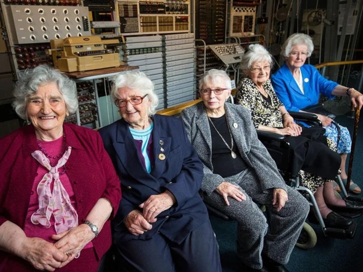 War of Secrets: Unsung Heroes of Women Code Breakers of WW II - HubPages