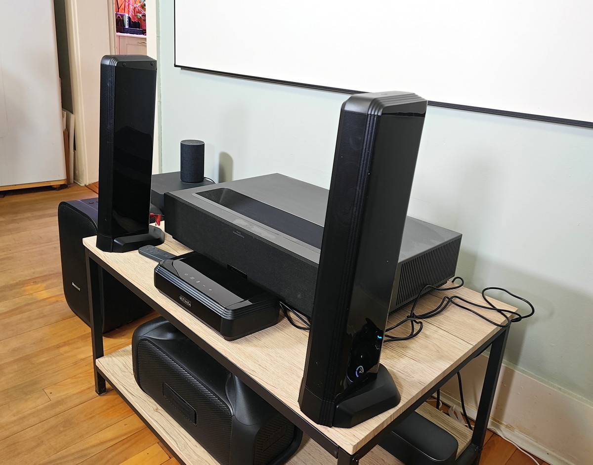 Review of the ULTIMEA Apollo S70 Detachable Lighted Soundbar - HubPages