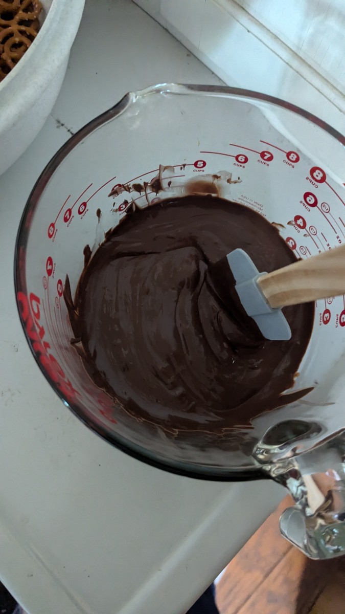 Pretzels - Coated with Chocolate Almond Bark - HubPages